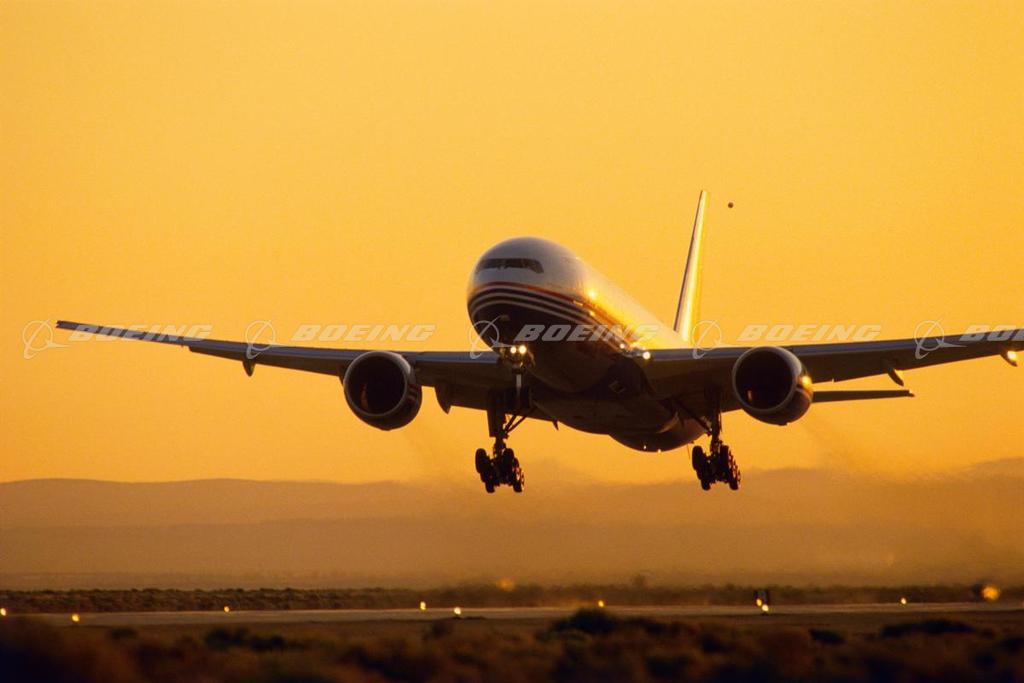Boeing Images - 777-200 Sunset Takeoff