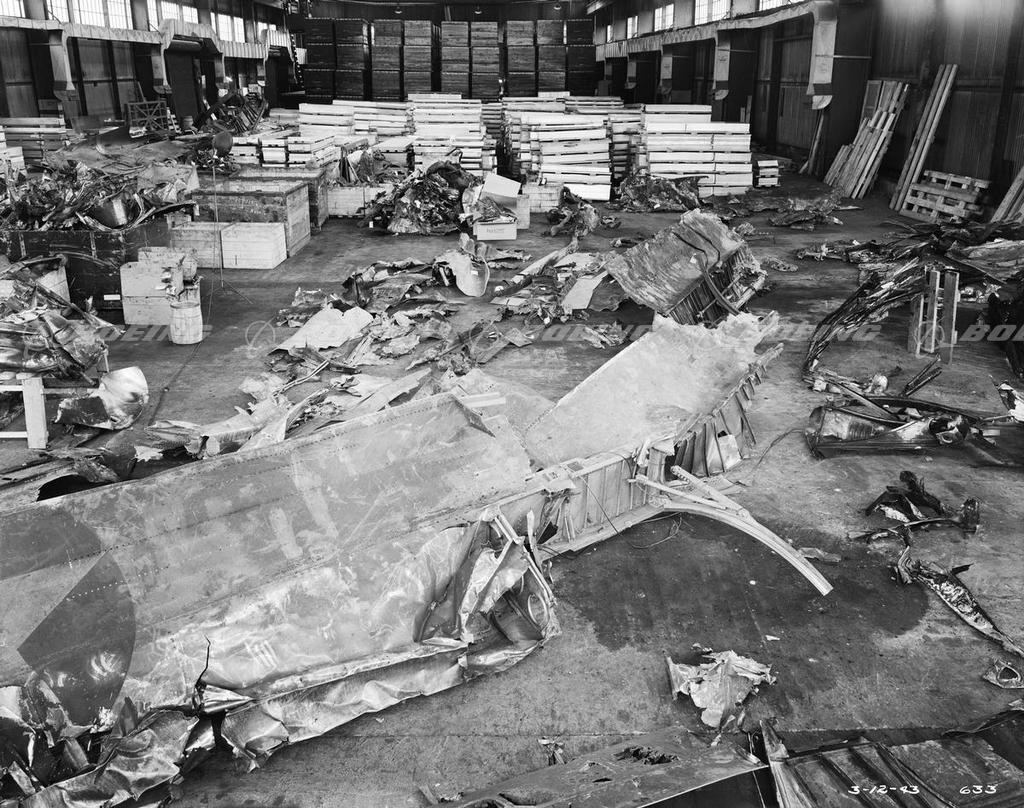 Boeing Images - Salvage of XB-29 Superfortress Test Flight Crash