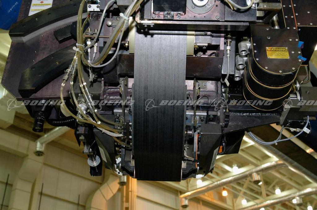 Boeing Images - Automatic Tape Lay-up Machine at Boeing Frederickson ...
