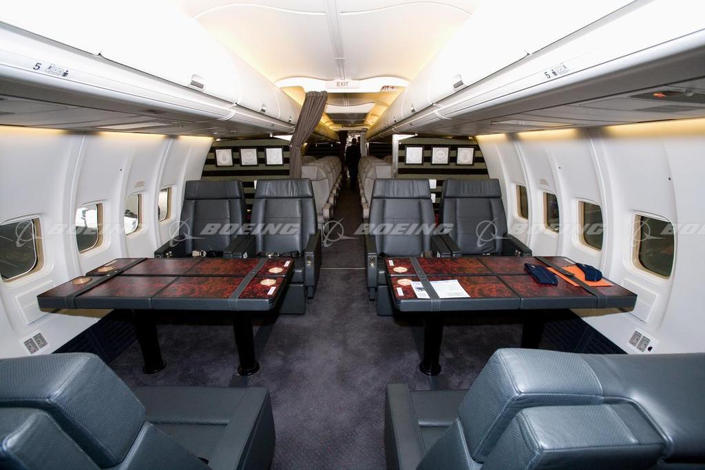 Boeing Images - C-40C Executive Transport Cabin Dual Work Stations