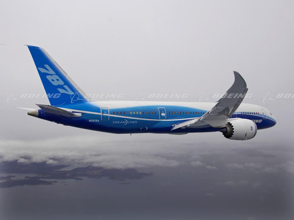 Boeing Images - Boeing 787 Dreamliner First Flight