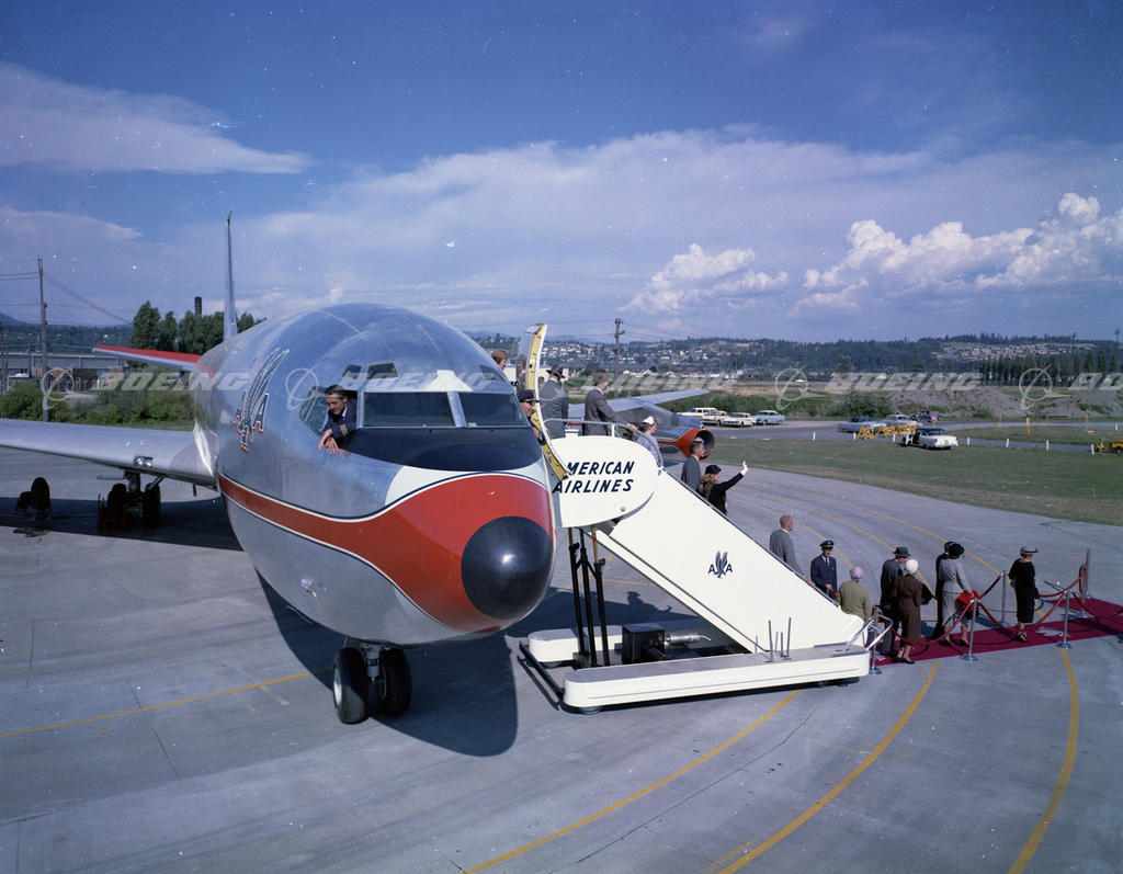 Boeing Images - Boeing 707 American Airlines Passenger Loading at ...