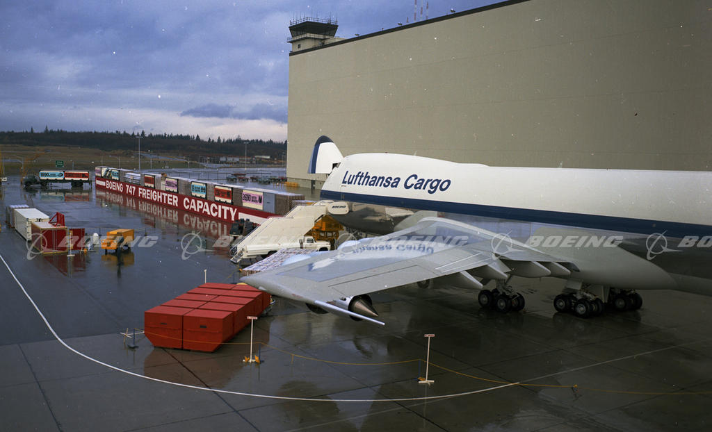 Boeing Images - Boeing 747 Cargo Load with First Boeing 747 Feighter, 1972