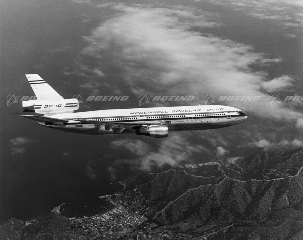 Boeing Images - DC-10 in Flight