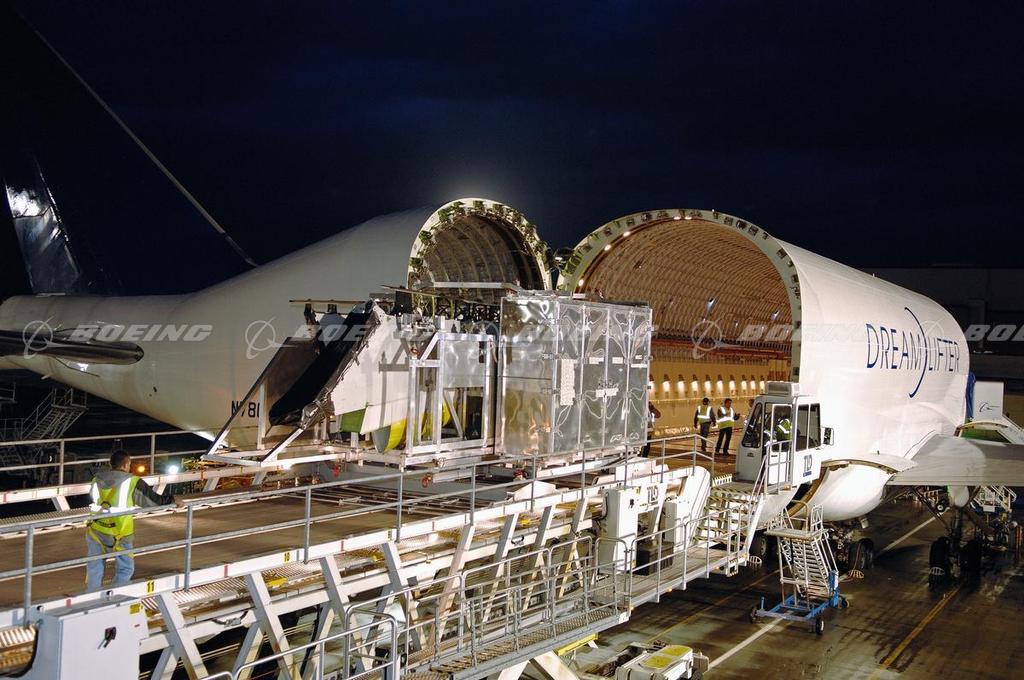 Boeing Images - Dreamlifter Delivers First Major Assemblies to Everett