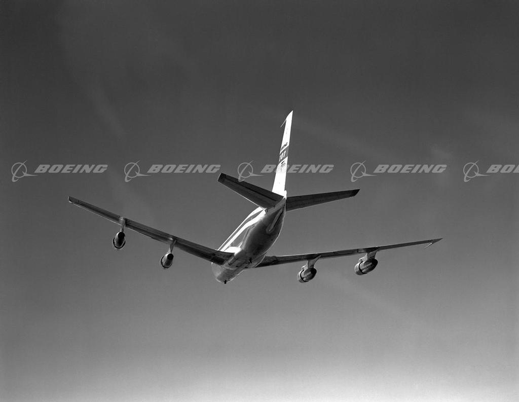 Boeing Images - Boeing 707-120B in Flight