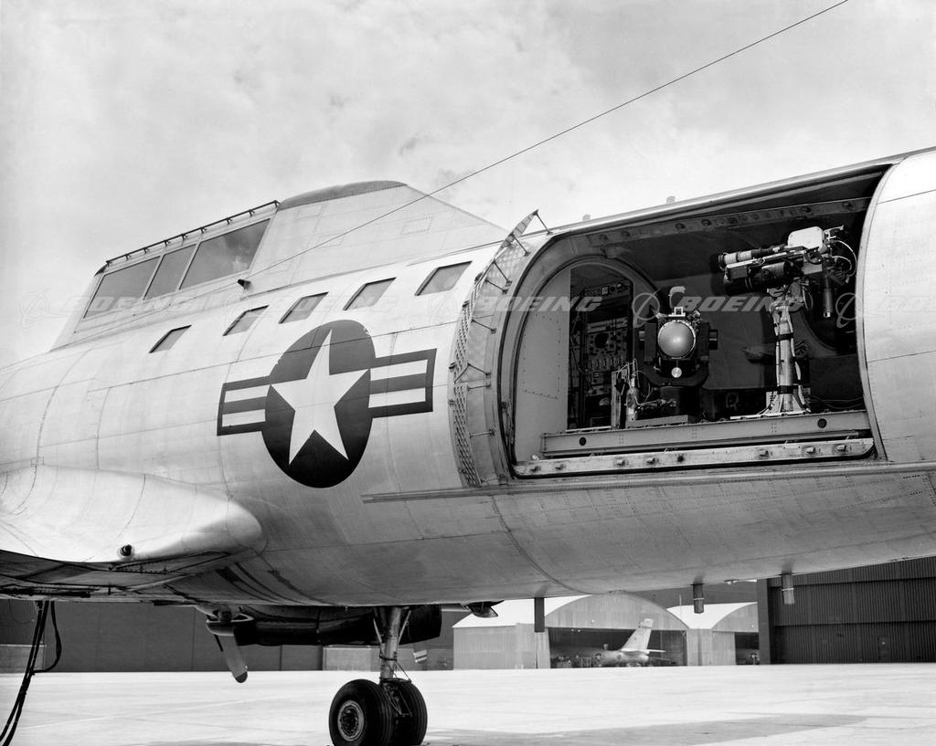Boeing Images - EC-121 Early Warning Radar Surveillance Aircraft