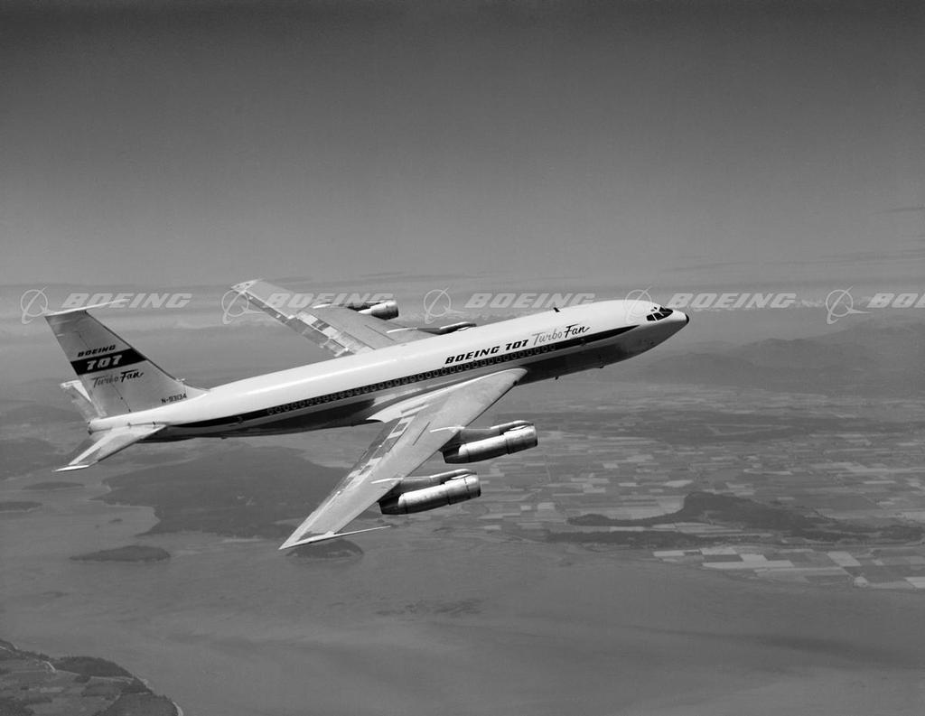 Boeing Images - Boeing 707-120B in Flight