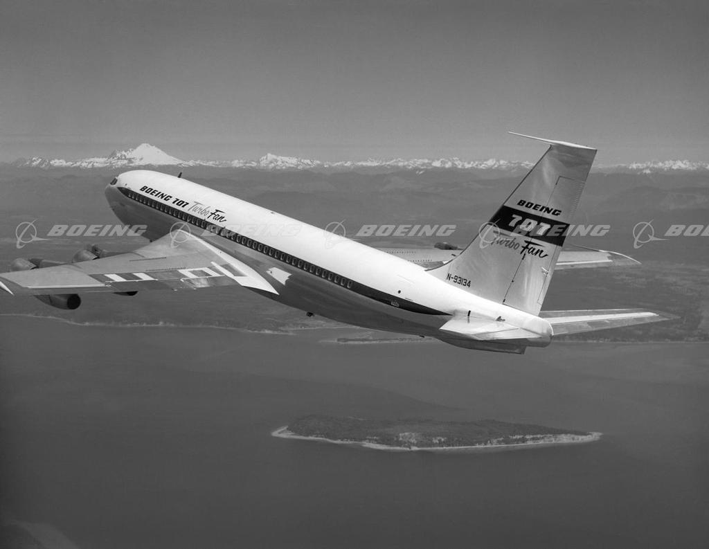 Boeing Images - Boeing 707-120B in Flight
