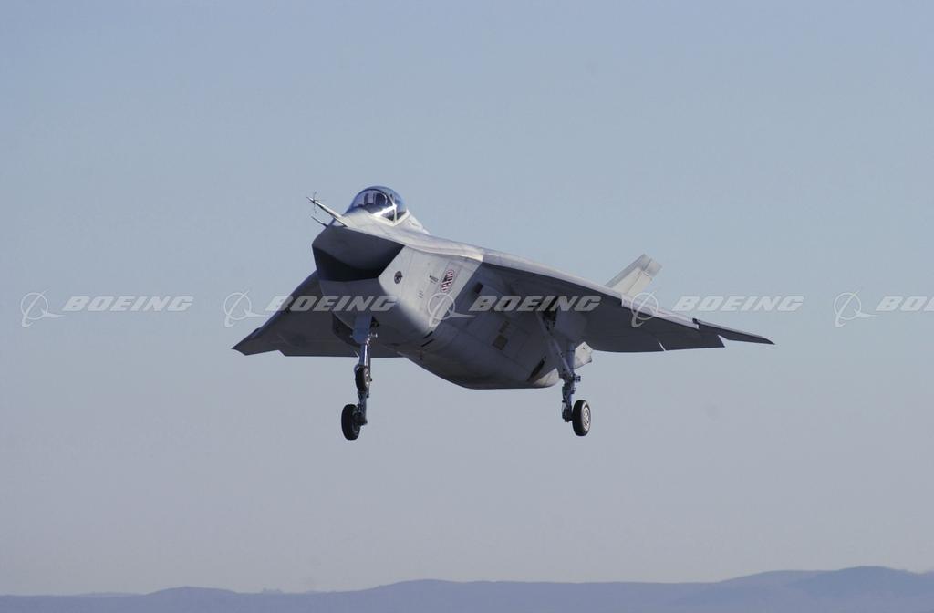Boeing Images - Boeing X-32A JSF Concept Demonstrator Completes First ...