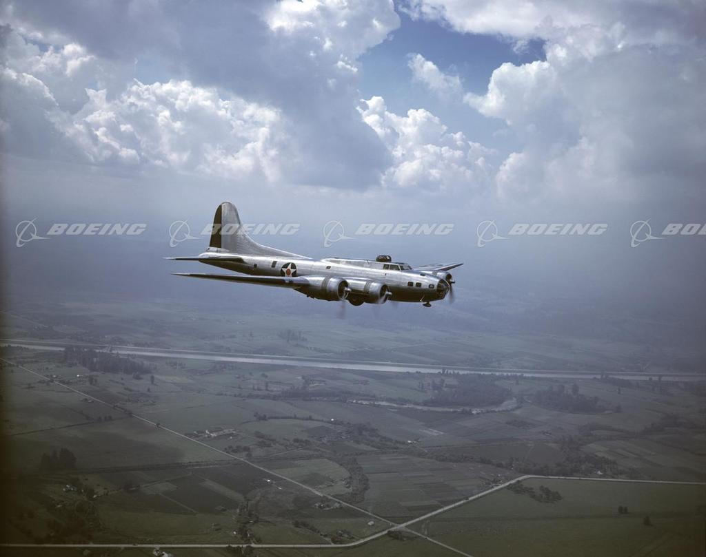 Boeing Images - B-17E Flying Fortress Air to Air
