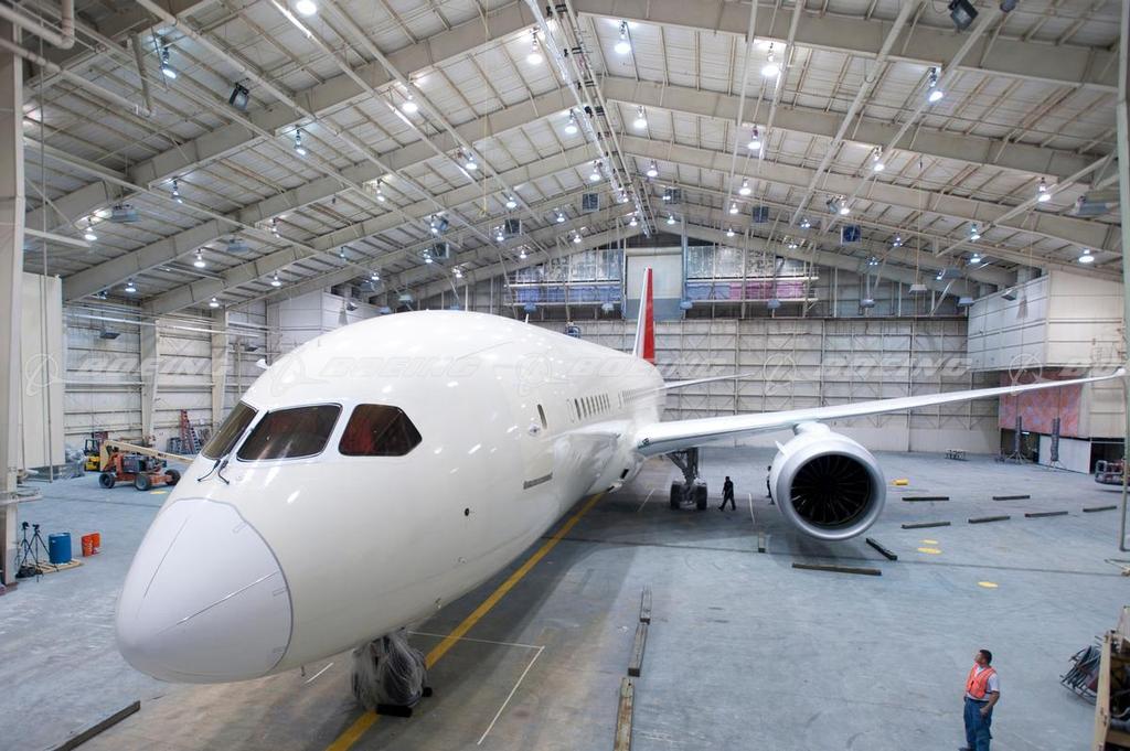 Boeing Images - Boeing 787 in Paint Booth Facility