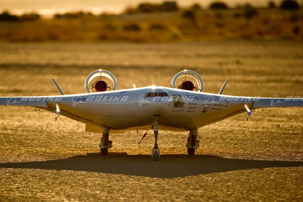 Boeing Images - Boeing Phantom Works X-48C Blended Wing Body (BWB)