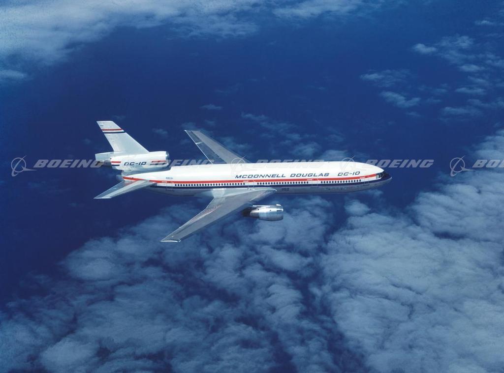 Boeing Images - DC-10 in Flight