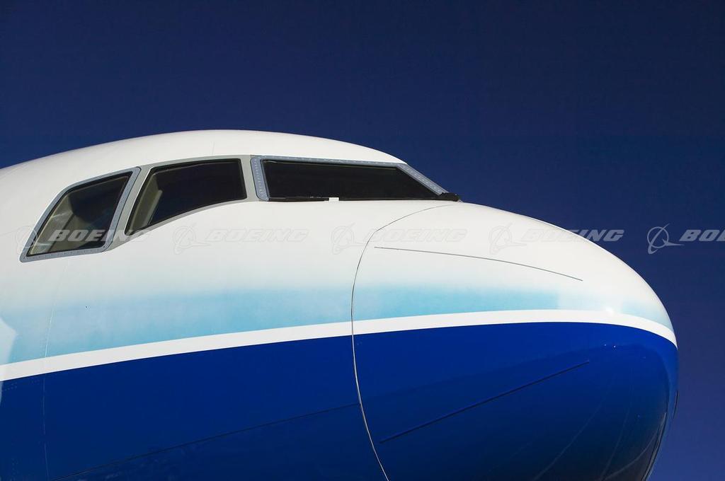 Boeing Images - 777-200LR Worldliner Nose Section