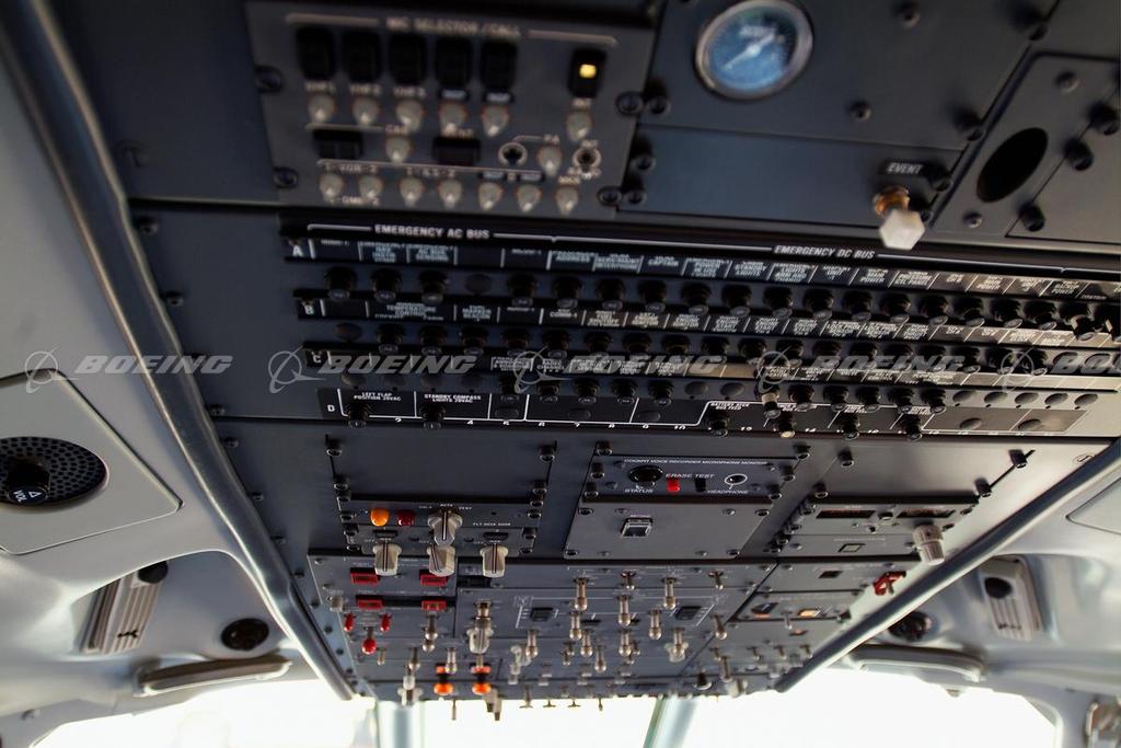 Boeing Images - 717-200 Flight Deck Overhead Control Panel