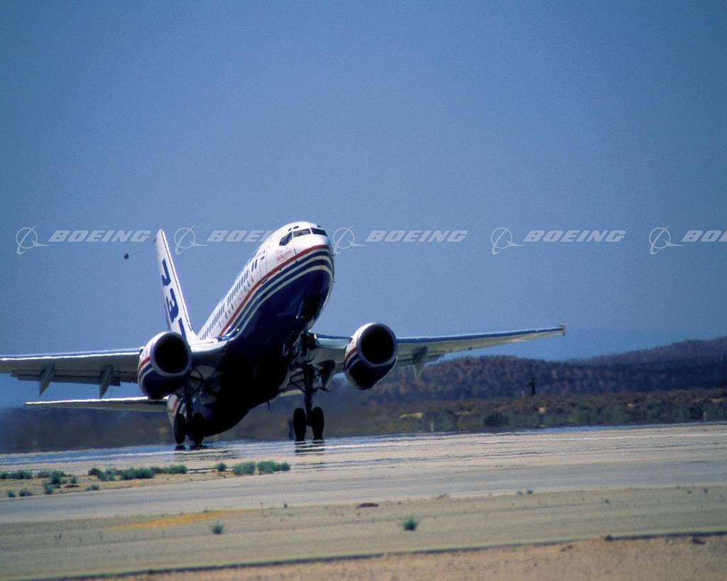 Boeing Images - 737 Takeoff