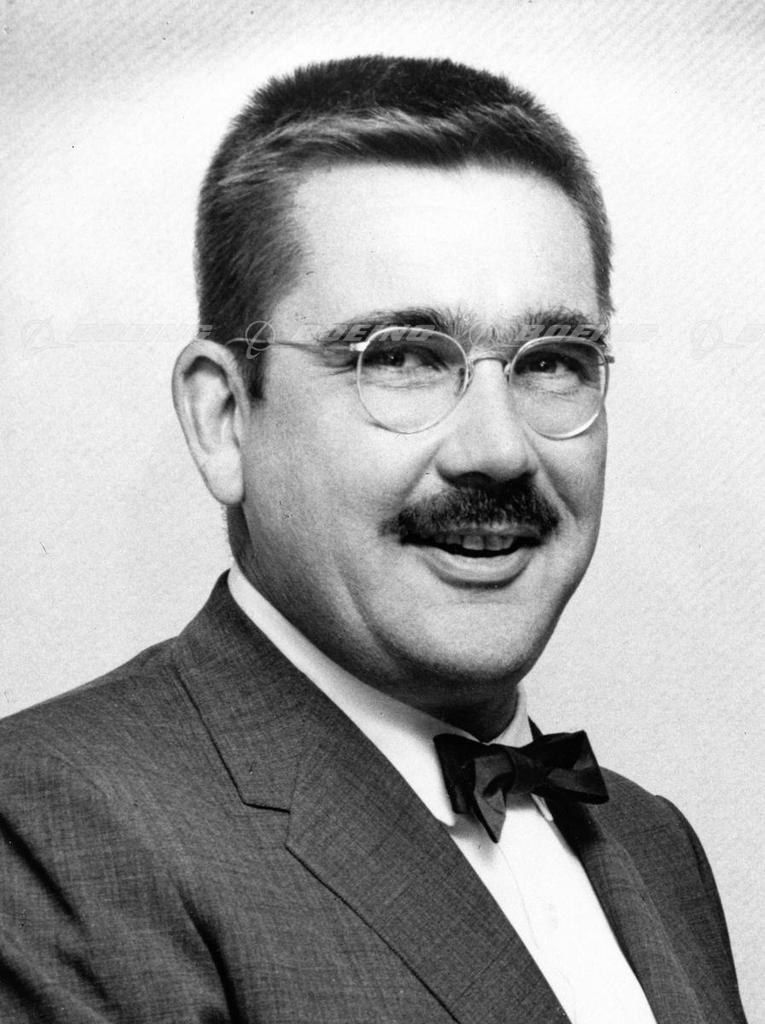 Boeing Images - George Stoner Portrait