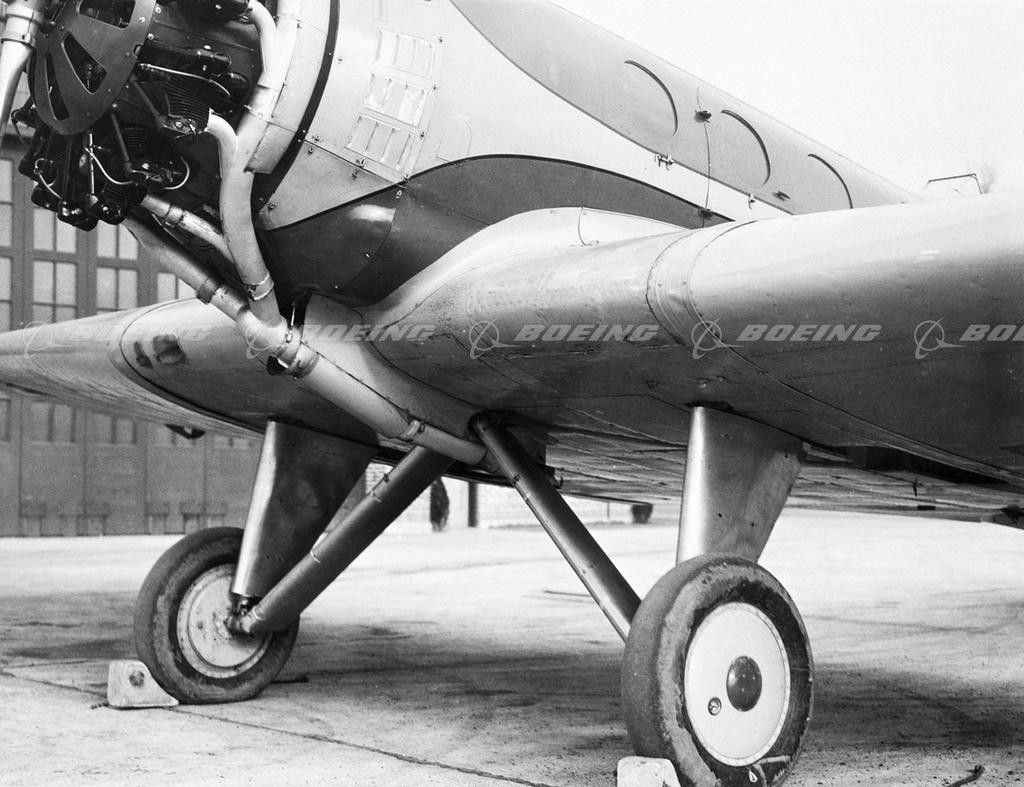 Boeing Images - Model 221 Monomail Landing Gear