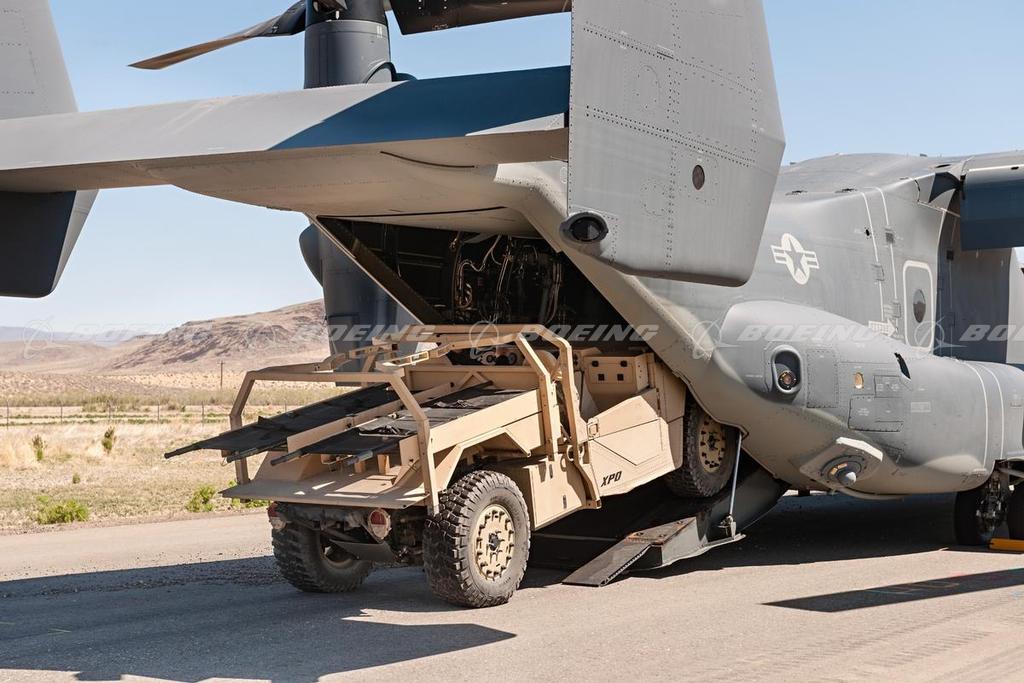 Boeing Images - Boeing Phantom Badger Drives Aboard V-22 Osprey, 2013
