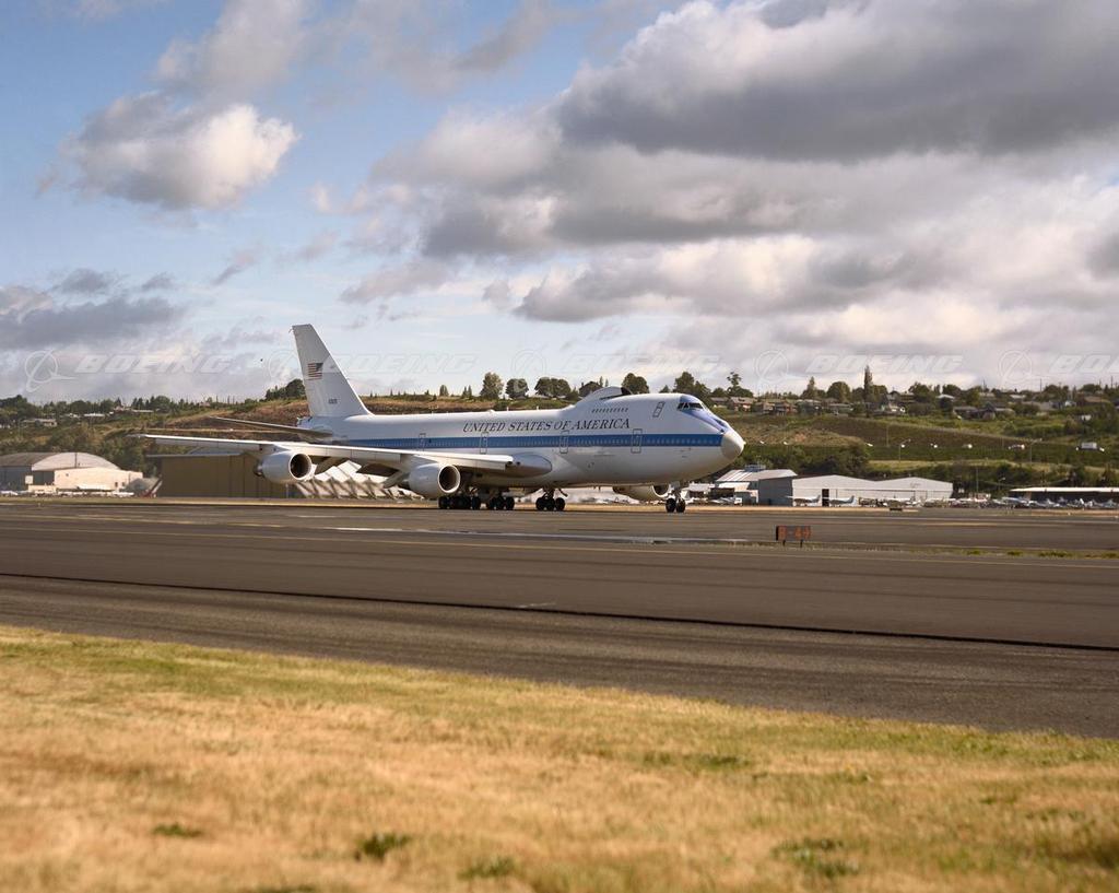 Boeing Images - E-4B Advanced Airborne Command Post on the Runway, 1995