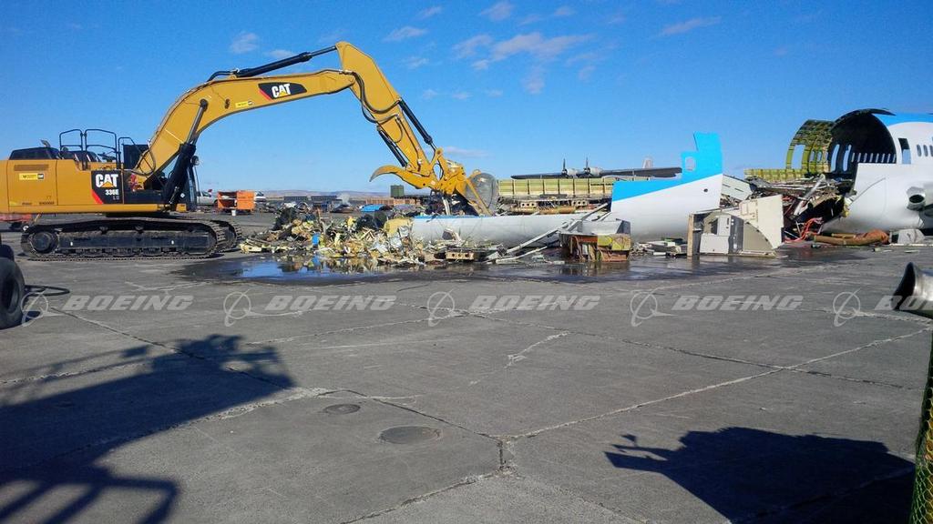 Boeing Images - ecoDemonstrator 757 Disassembled for Final Recycling ...