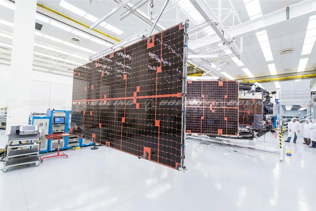 Boeing Images - Solar Array of Boeing All-Electric Propulsion 702SP ...