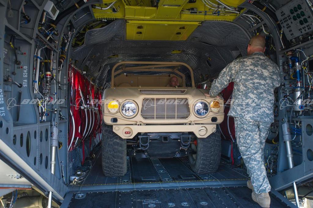 Boeing Images - Loadmaster Guiding Boeing Phantom Badger Inside CH-47 ...