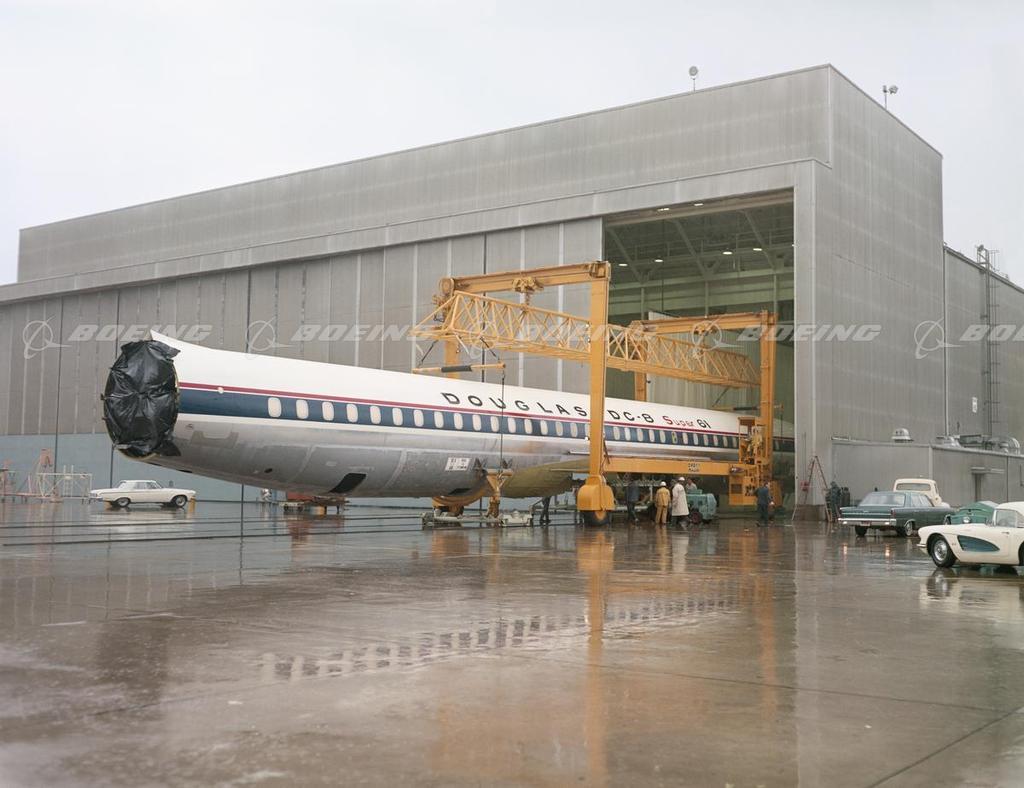 Boeing Images - DC-8 Super 61 Fuselage and Wing Mating
