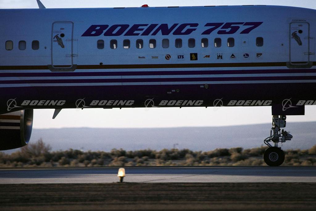 Boeing Images - Boeing 757-200 on Tarmac