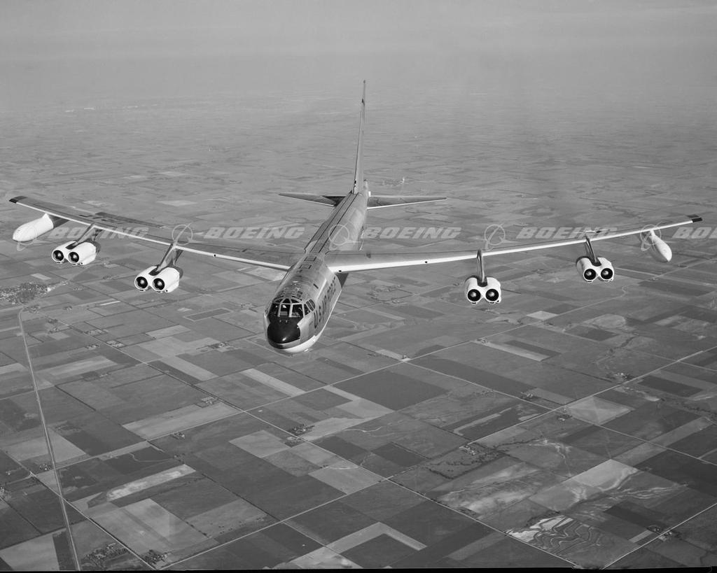 Boeing Images - B-52F Stratofortress in Flight